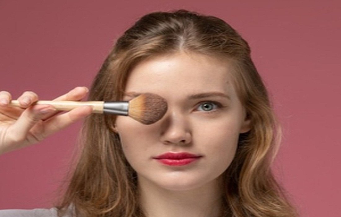 What is Strobing Face and Which Faces is it Suitable For? + Tutorial - SelmaDerma